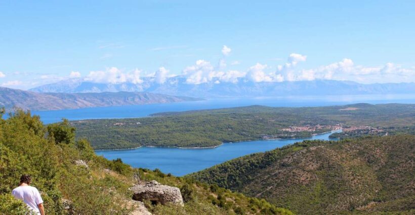 The Best of Hvar in a Day with Wine tasting and Local Dinner - Exploring Stari Grad