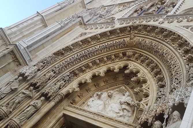 The Best of Zagreb in Half-Day - Private 4-H Tour - Discovering the Beauty of Mirogoj Cemetery