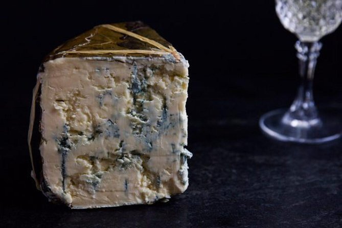 The Best Paris Food Tour With a French Expert - Personalized Experience With an Expert Guide