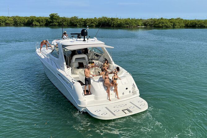 The BIG Sundancer Rental in Miami Beach - FAQ