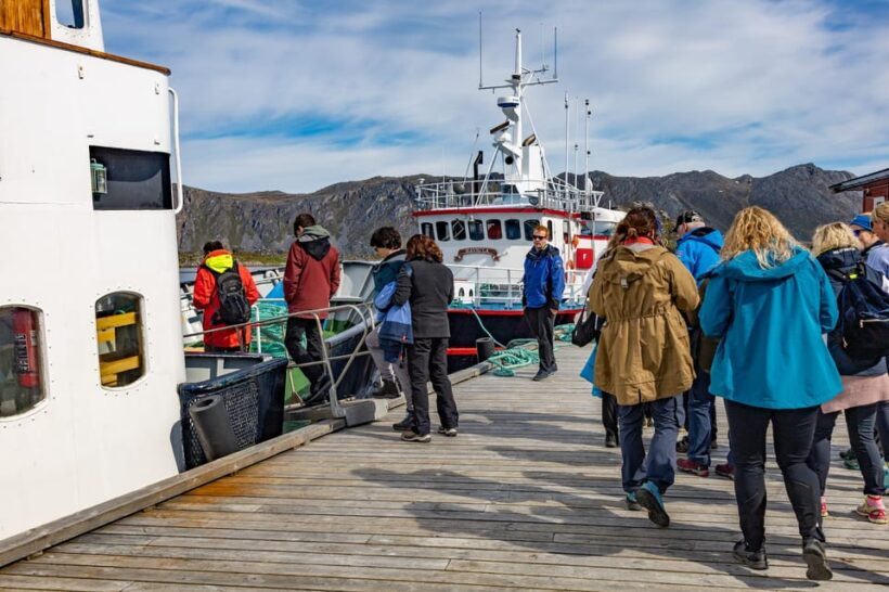 The Bird Safari Tour - The Charming Village of Gjesvær