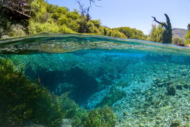 The Blue Eye and Lekuresi Castle from Saranda - Key Points