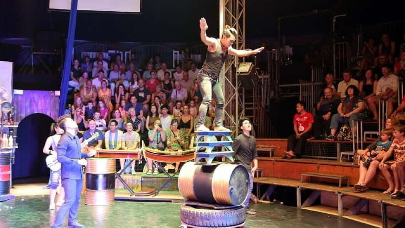 The Cambodian Circus Show and Pub Street Night Market - Key Points