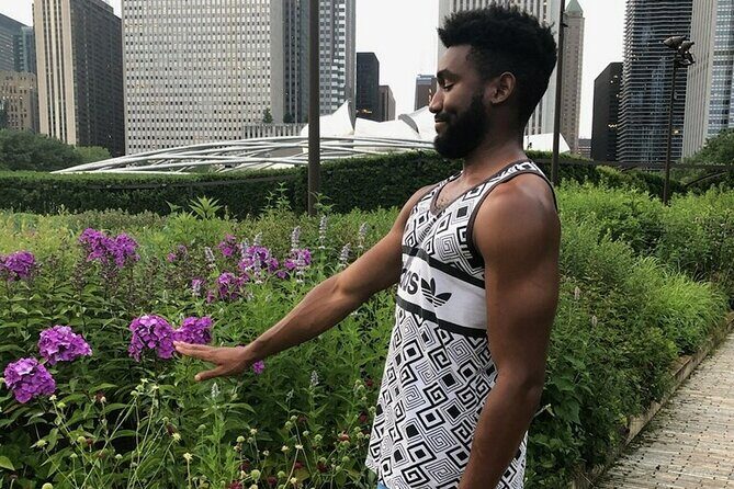 The Chi-Town Showdown Scavenger Hunt - Who Will Love This Experience?