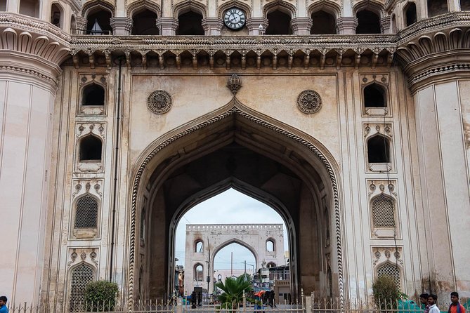 The City of Pearls Walking Tour - Authenticity and Value