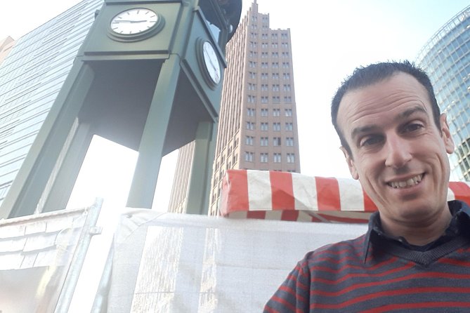 The Cold War and The Wall - Private Tour with Jacob - Authentic Experiences and Authenticity
