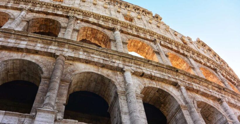 The Colosseum & Roman Forum with an Archaeologist - Key Points