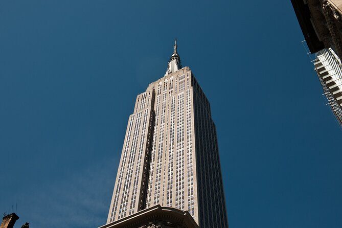 The Comedy Bus Tour of New York City - In-Depth Look at the Comedy Bus Tour of NYC