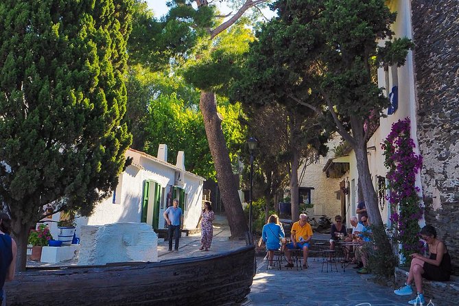 The Dalí Triangle & Cadaqués Day Trip From Girona - The Dalí Museum