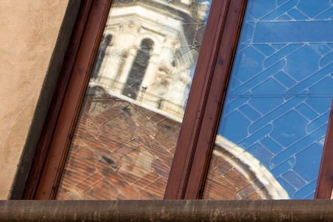 The Essence of Florence, Walking Tour With Camilla - Camilla, Your Knowledgeable Guide