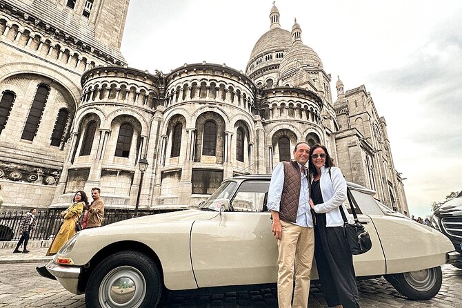 The Essentials of Paris in a Classic Open Top Car Citroën DS - The Sum Up