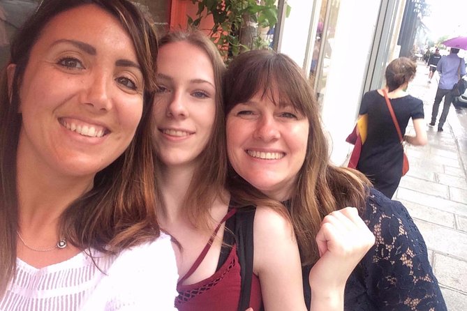 The Fashionista Experience: Personal Shopping and Styling in Paris (Teenagers) - Navigating the Marais District