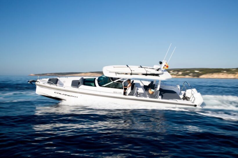 The Fastest All Inclusive Private Motor Yacht in Santorini - Exploring Santorini by Yacht: What You Can Expect