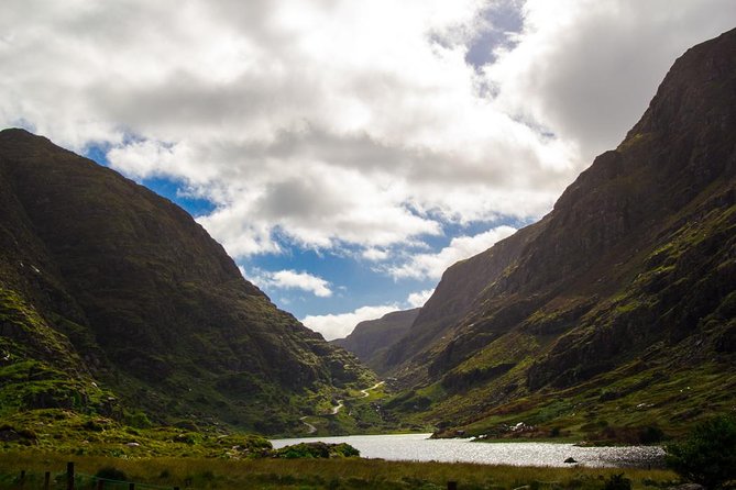The Gap of Dunloe Adventure Day Tour From Killarney - Getting to Ross Castle