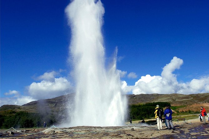 The Golden Circle Guided Bus Tour from Reykjavik - Who Should Book This Tour?