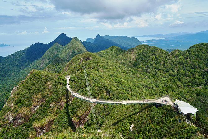 The Grand Tour of Langkawi - The Crocodile Farm: Preserving Nature and Providing a Close-Up