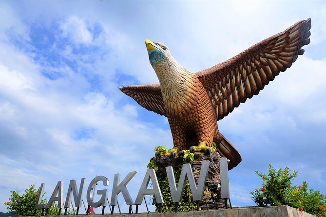 The Grand Tour of Langkawi - Atma Alam Batik Village: Cultural Souvenirs and Art