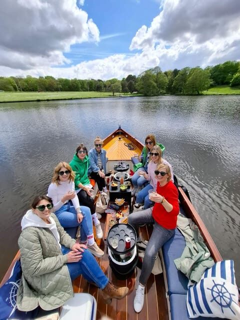 The Hague: Private Boattour up to 10 persons - Key Points