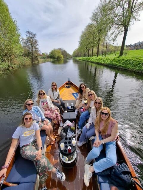 The Hague: Private Boattour up to 10 persons - Why choose this electric boat tour?