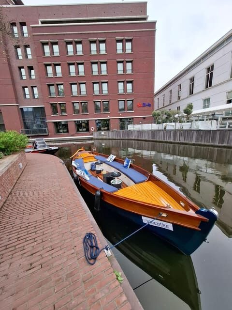 The Hague: Private Boattour up to 10 persons - Weather and cancellation policies