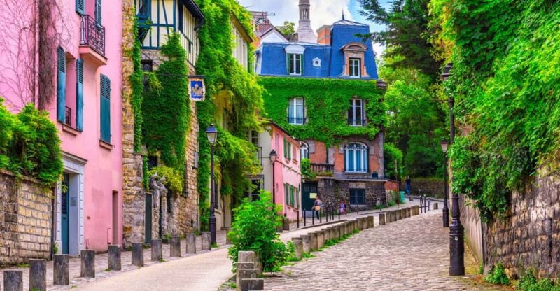 The heart of Paris: Montmartre and Historical Monuments - What to Expect During the Tour