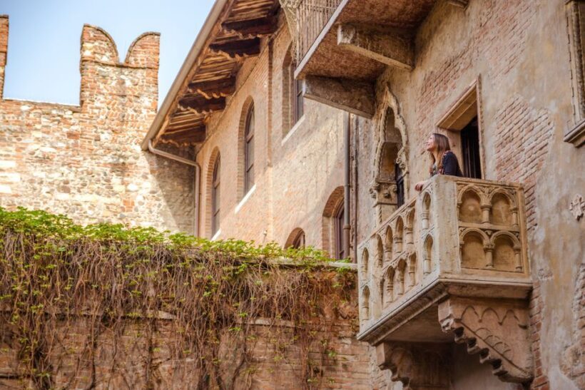 The Highlights of Verona Small Group Walking Tour - An Introduction to the Tour Experience