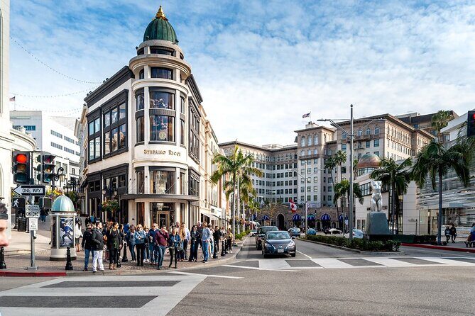 The History and Architecture of Beverly Hills - Key Points
