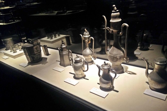 The holy caverns and temples of the Batu Caves - The Sum Up