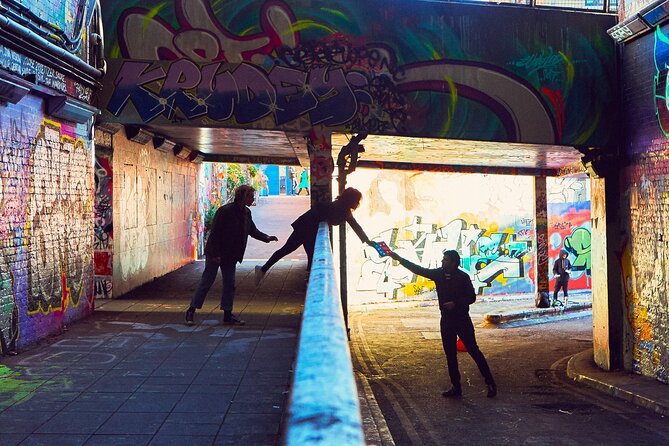 The Hunt for the Cheshire Cat by HiddenCity - Communicating With Mysterious Characters