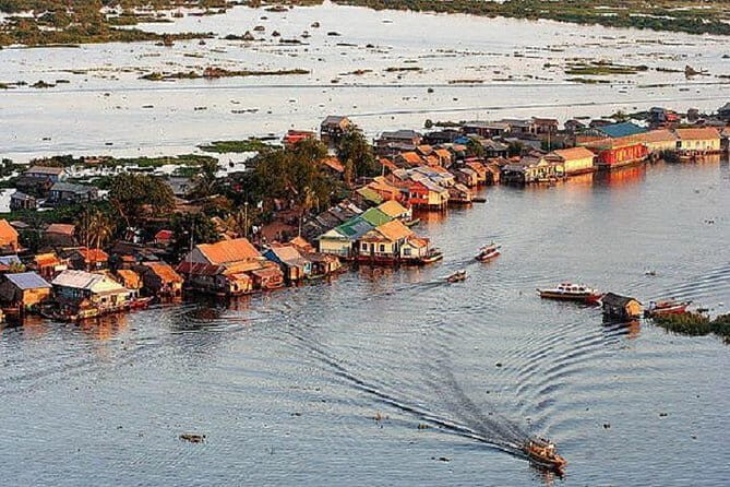 The Iridescent landscape of Tonle Sap - A Closer Look at the Tonle Sap Lake Tour