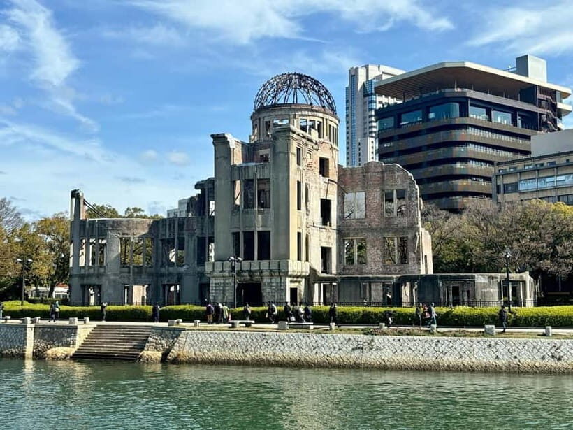 The Journey of Hiroshima from Tragedy to Peace - An Honest, In-Depth Look at the Hiroshima Peace Memorial Tour