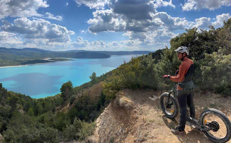 The lakeside panoramic tour: Guided electric scooter rides - What to Expect on the Tour