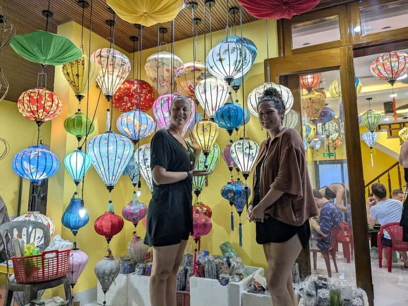 The Lantern Lady: Traditional Lantern Class in Old Town - What’s Included and What to Expect