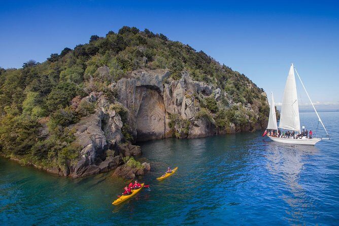 The Maori Carvings Half Day Kayak - Key Points