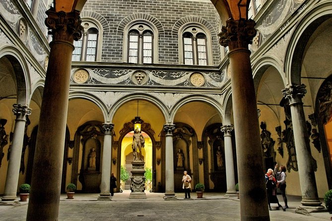 The Medici Family: Lorenzo the Magnificient and the TV Movie - Exploring Medici-Era Florence