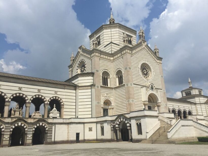 The Monumental Cemetery of Milan Guided Experience - An In-Depth Look at the Cemetery Tour
