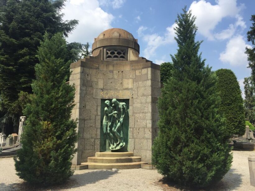The Monumental Cemetery of Milan Guided Experience - FAQ