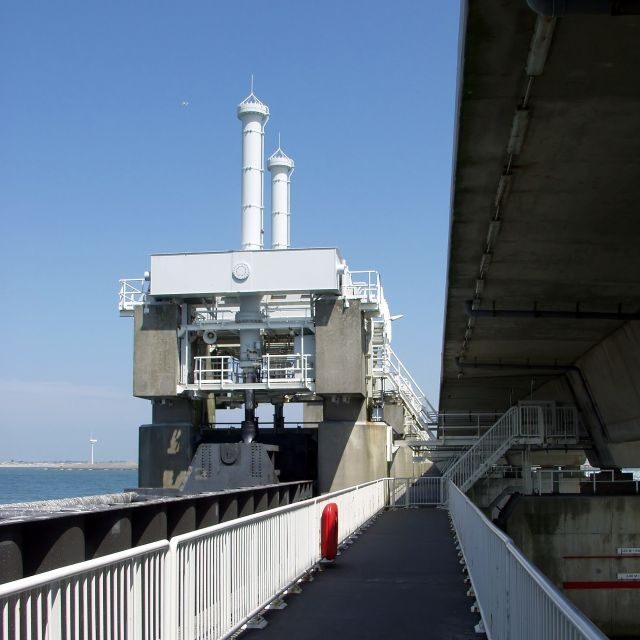 The Netherlands: Private Day Trip to the Dutch Delta Works - An In-Depth Look at the Tour Experience