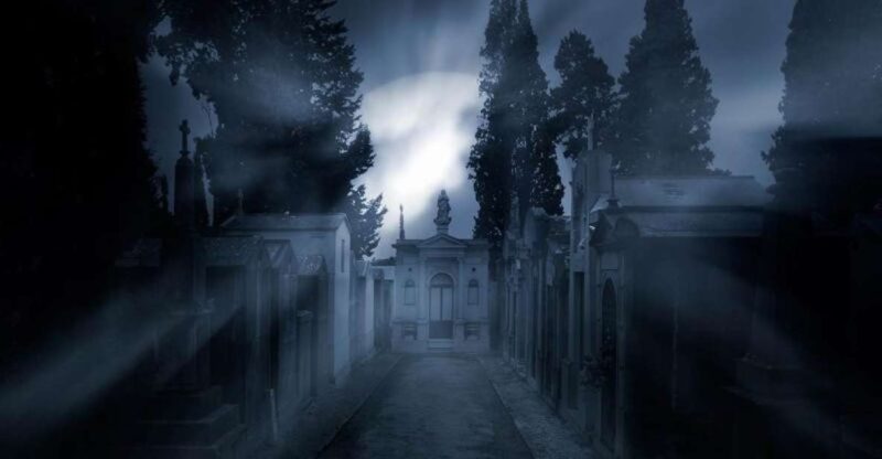 The New Orleans Darkness Tour - An Authentic Nighttime Journey into the City’s Shadowed Past