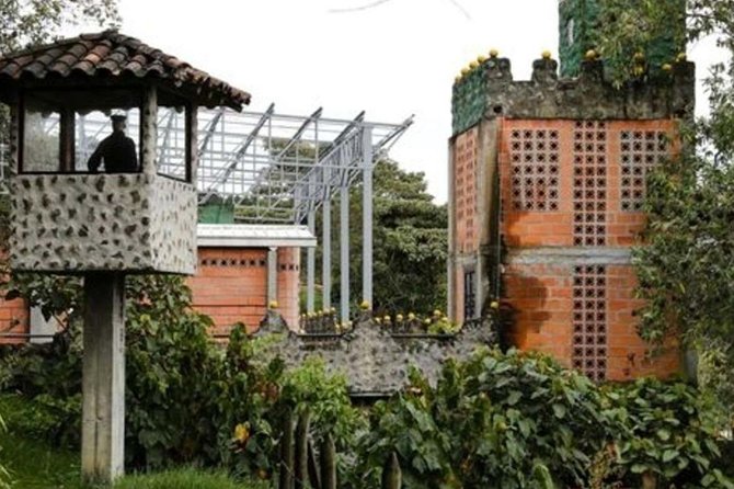 The Not Polite to Use His Name City Tour - Inclusions