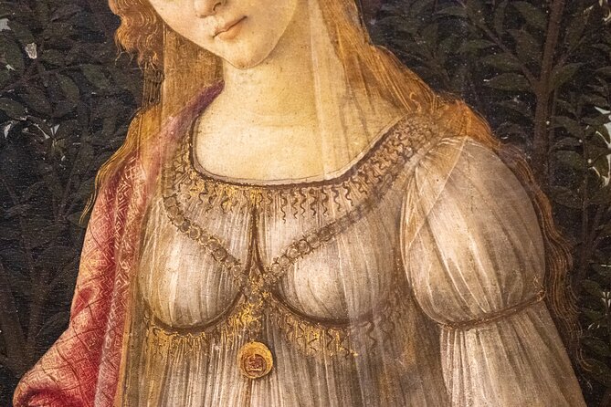 The Not-Touristy Florence With Camilla, Local Art Historian - The Charm of Medieval Squares