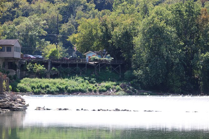 The Old Taylor Tour and Lunch Cruise - Culinary Delights on the Cruise