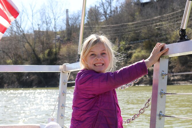 The Old Taylor Tour and Lunch Cruise - Accessibility Features and Considerations