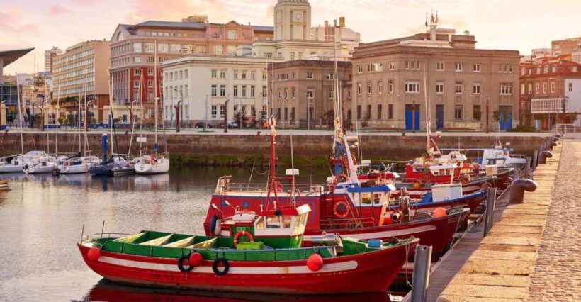 The Old Town Walking Tour La Coruña - Exploring La Coruña Through a 2-Hour Walk