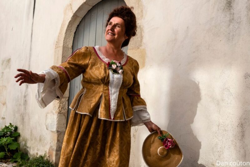 The Opulence of La Rochelle Merchants in the 18th Century - Immersive Guided Tour by Jeanne