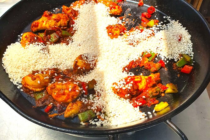 The Original: Paella and Sangria Workshop With Tapas Tasting - Tapas Tasting and Paella Preparation