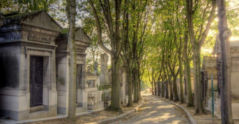 The Père Lachaise Cemetery: Guided 2-Hour Small-Group Tour - What You’ll Experience on the Tour
