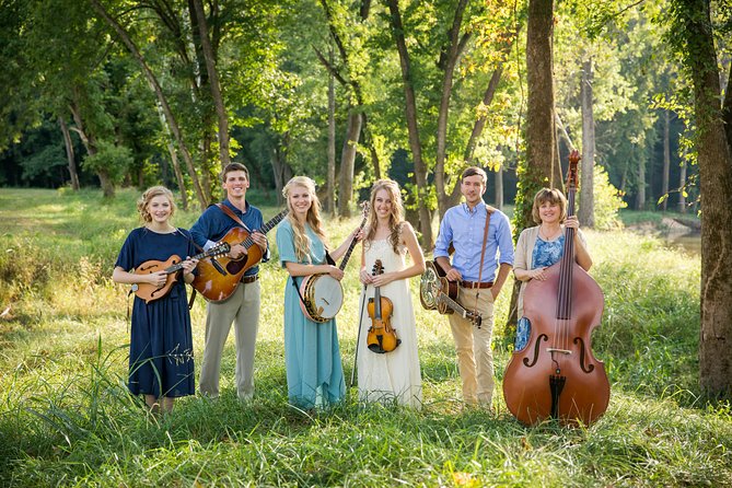 The Petersens at The Little Opry Theatre in Branson - Key Points