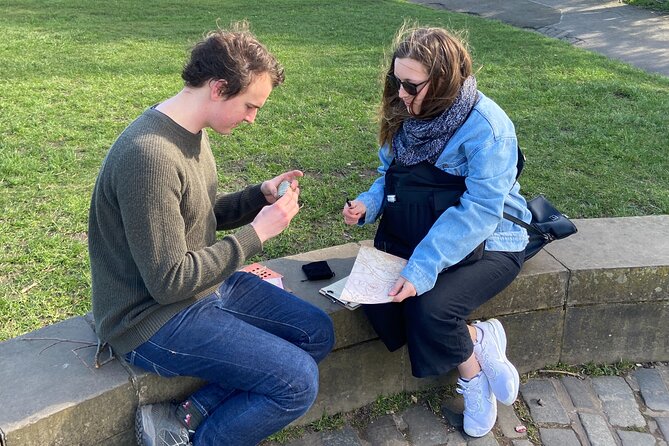 The Pirates Riddle: An Outdoor Treasure Hunt - Pirate Equipment and Puzzles