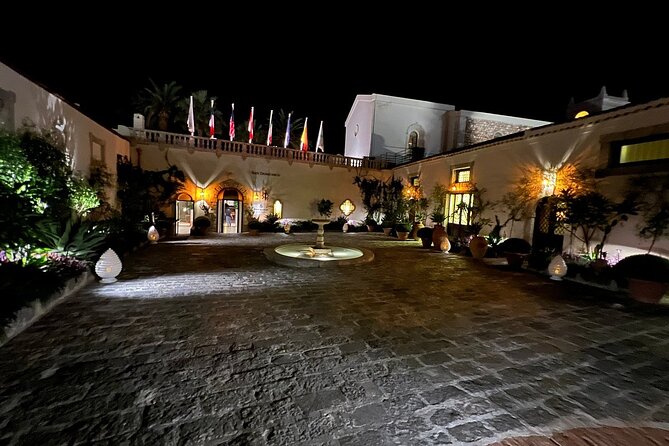 The Private White Lotus Tour with Traditional Lunch - Who Should Consider This Tour?